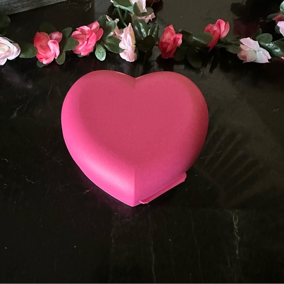 Tupperware | Kitchen | Tupperware Valentines Pink Heart Storage ...